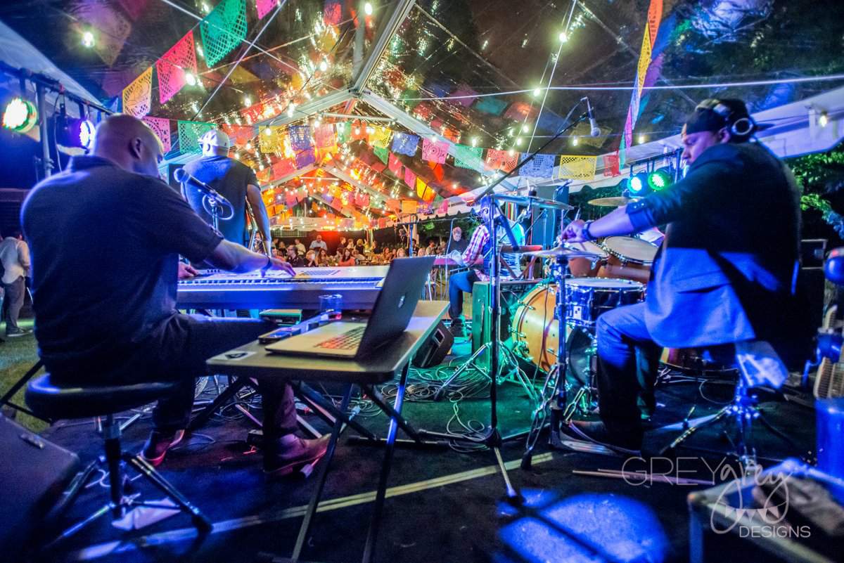 Fiesta / Mexican Backyard Fiesta Concert Party Ideas | Photo 1 of 70 ...