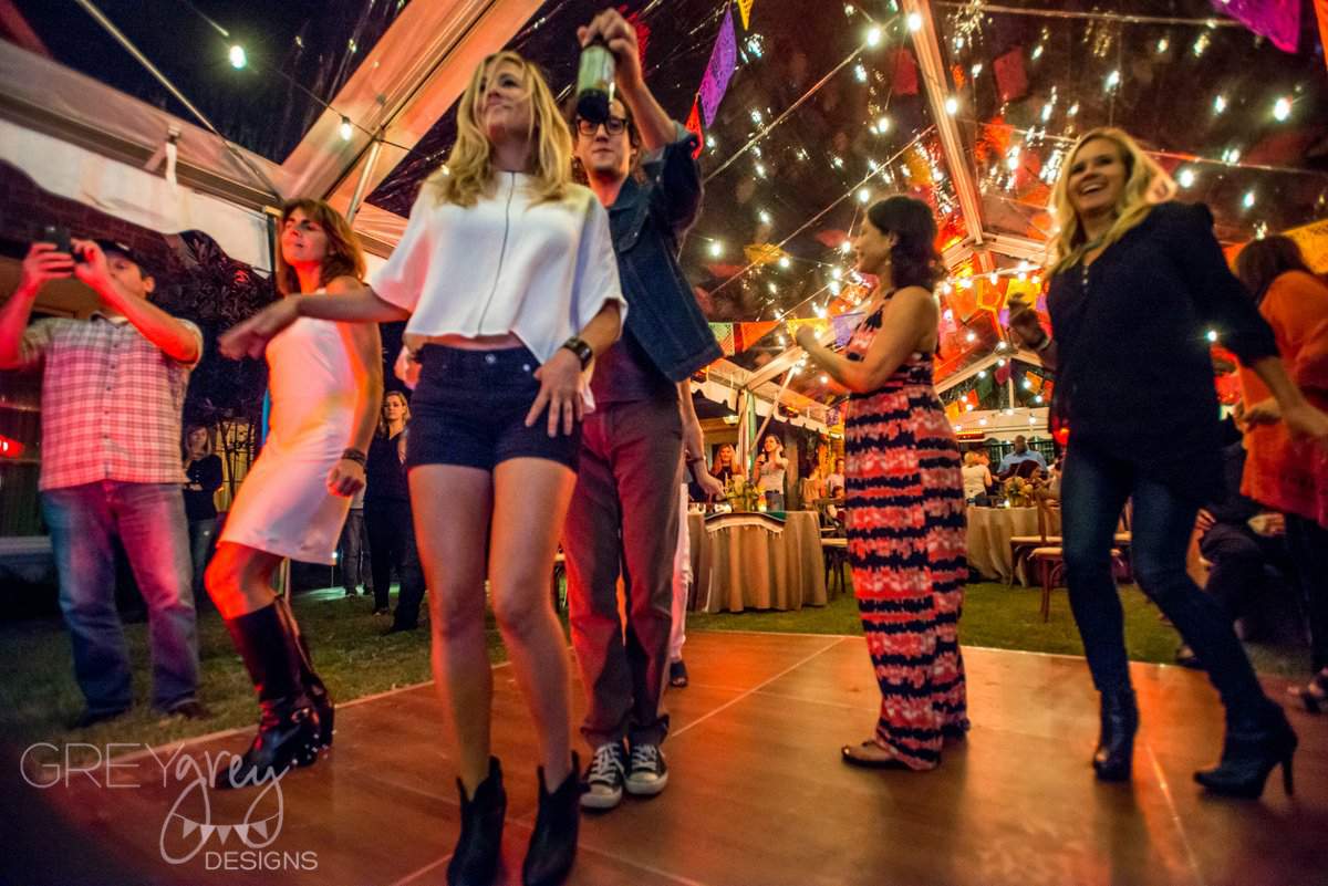 Fiesta / Mexican Backyard Fiesta Concert Party Ideas | Photo 1 of 70 ...