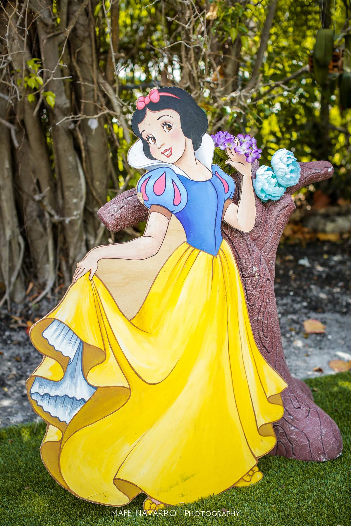 Snow White and the Seven Dwarfs Birthday Party Ideas | Photo 1 of 28 ...