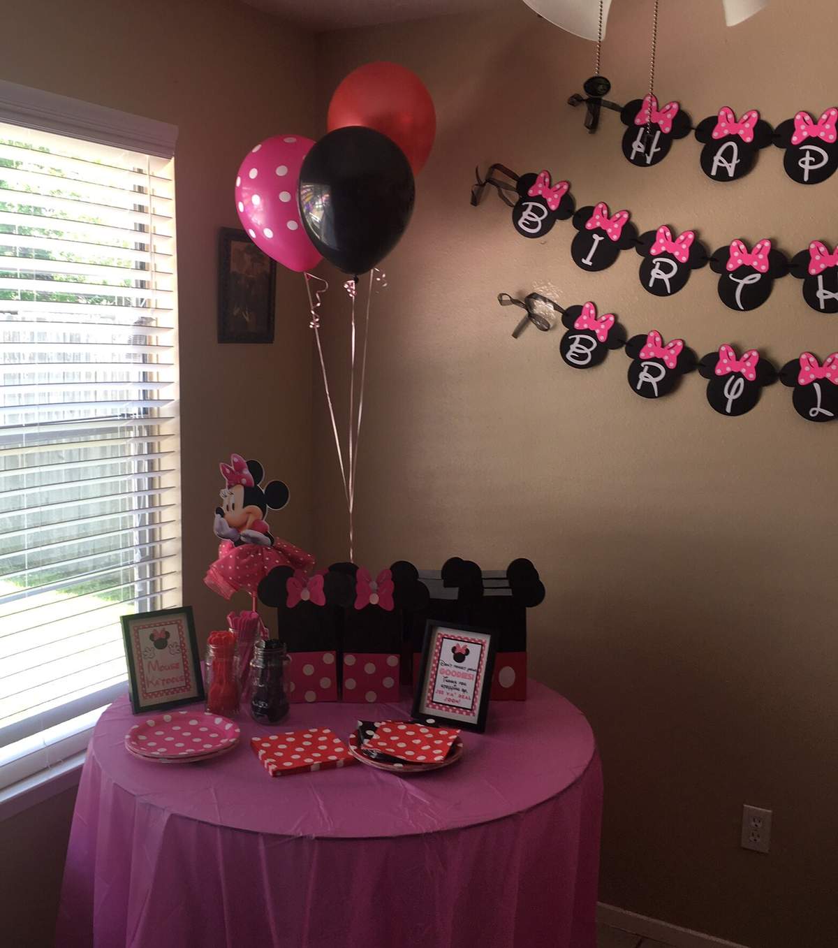 Mickey Mouse / Minnie Mouse Birthday Party Ideas | Photo 9 of 22 ...