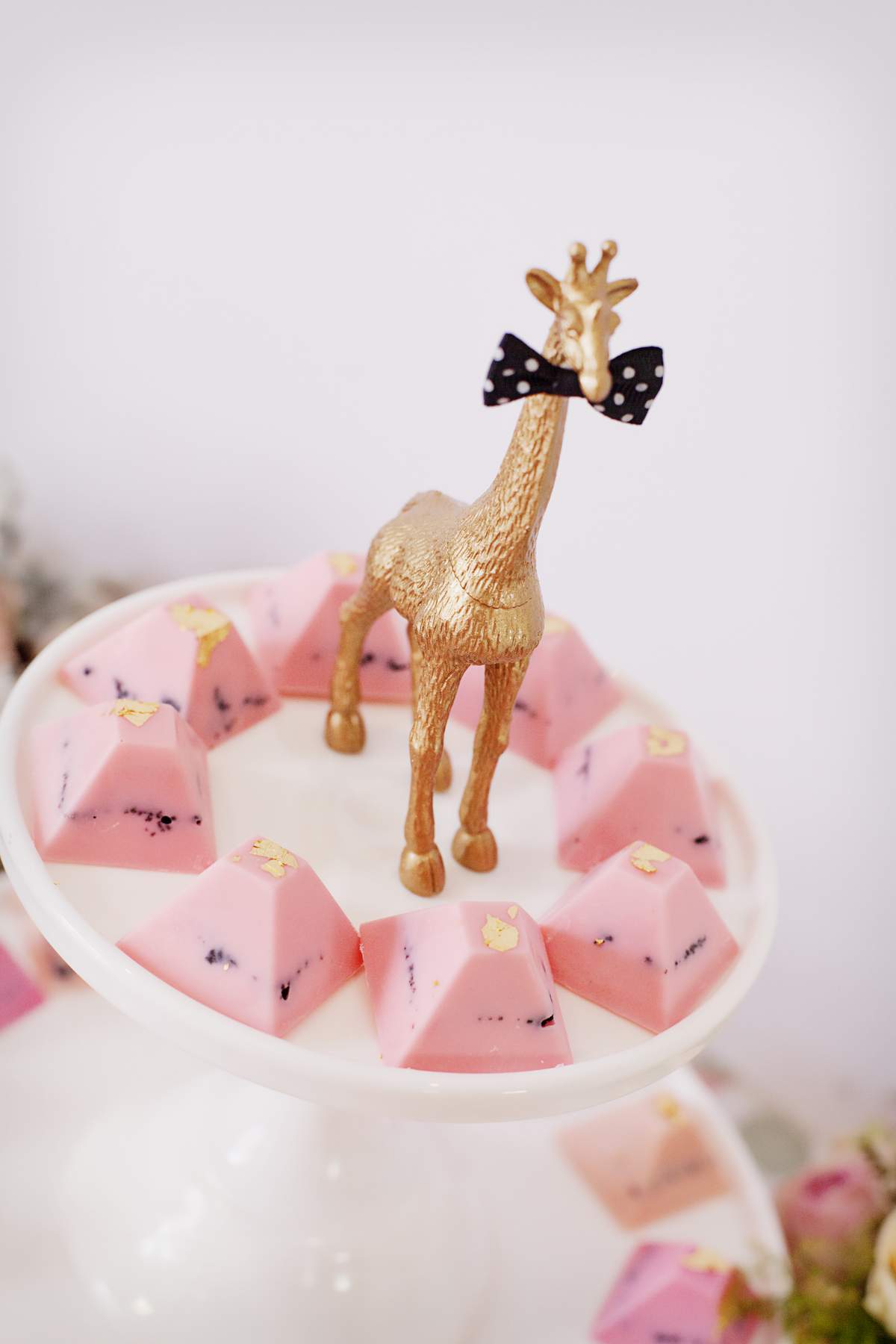 Giraffe Party Birthday Party Ideas | Photo 5 of 28 | Catch My Party