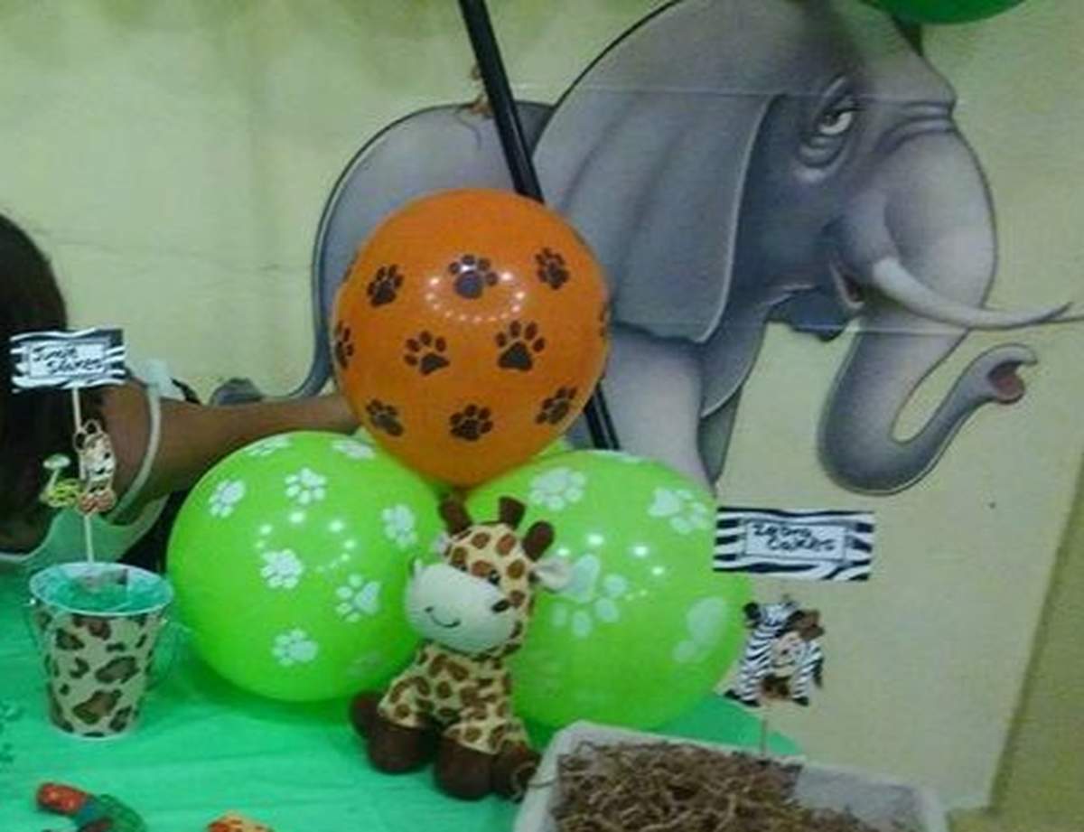 Mickey Mouse Jungle Party Birthday Party Ideas | Photo 1 of 20 | Catch ...
