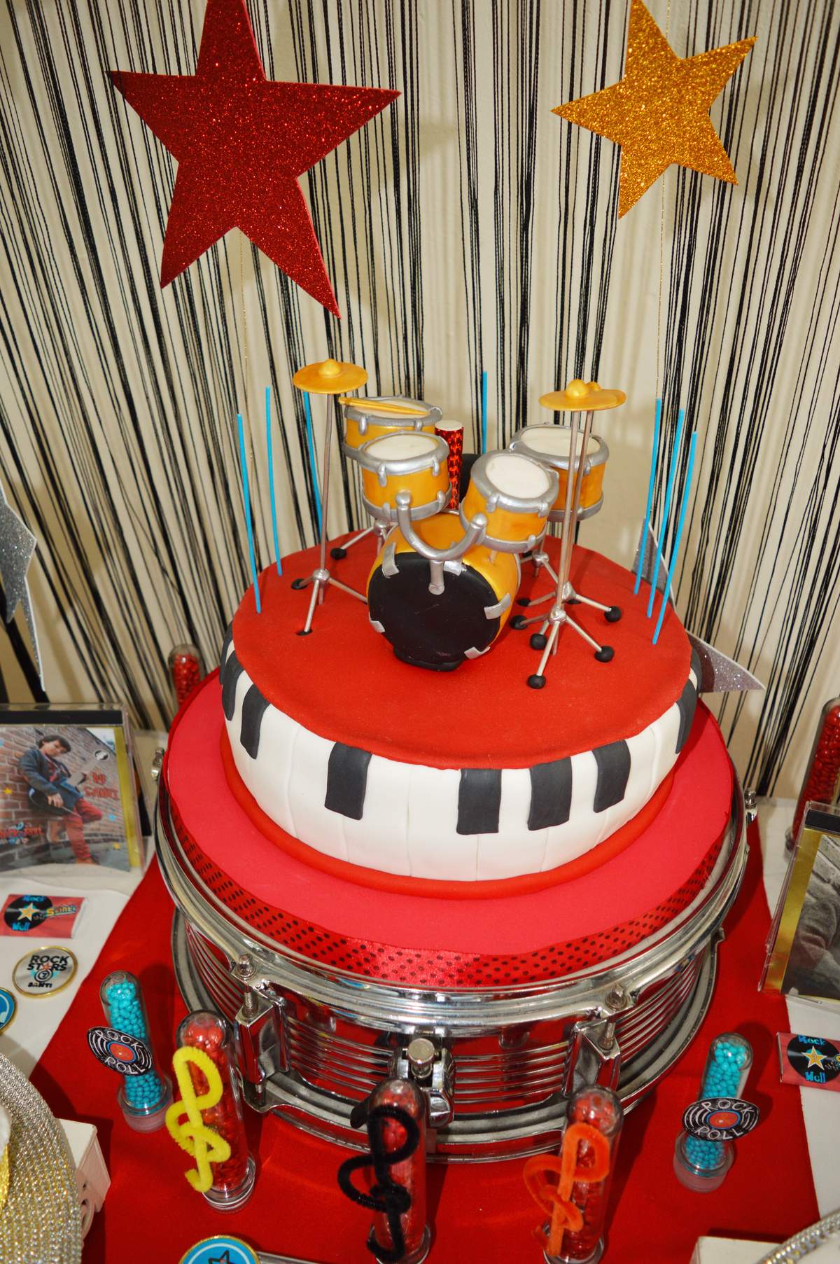 Rockstars / Popstars Birthday Party Ideas | Photo 10 of 35 | Catch My Party