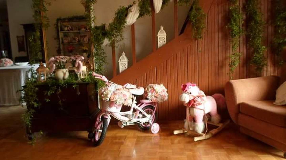 Flowers & Teapots Birthday Party Ideas | Photo 1 of 42 | Catch My Party