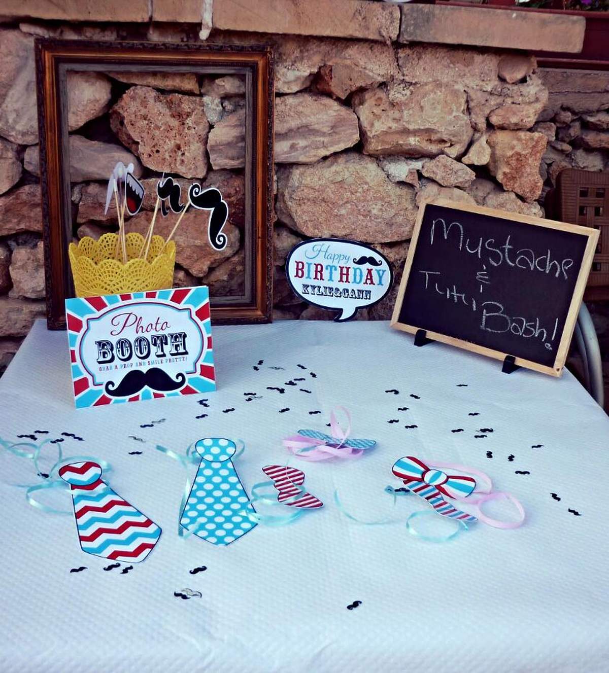 Mustache & Tutu Bash Birthday Party Ideas | Photo 16 of 18 | Catch My Party