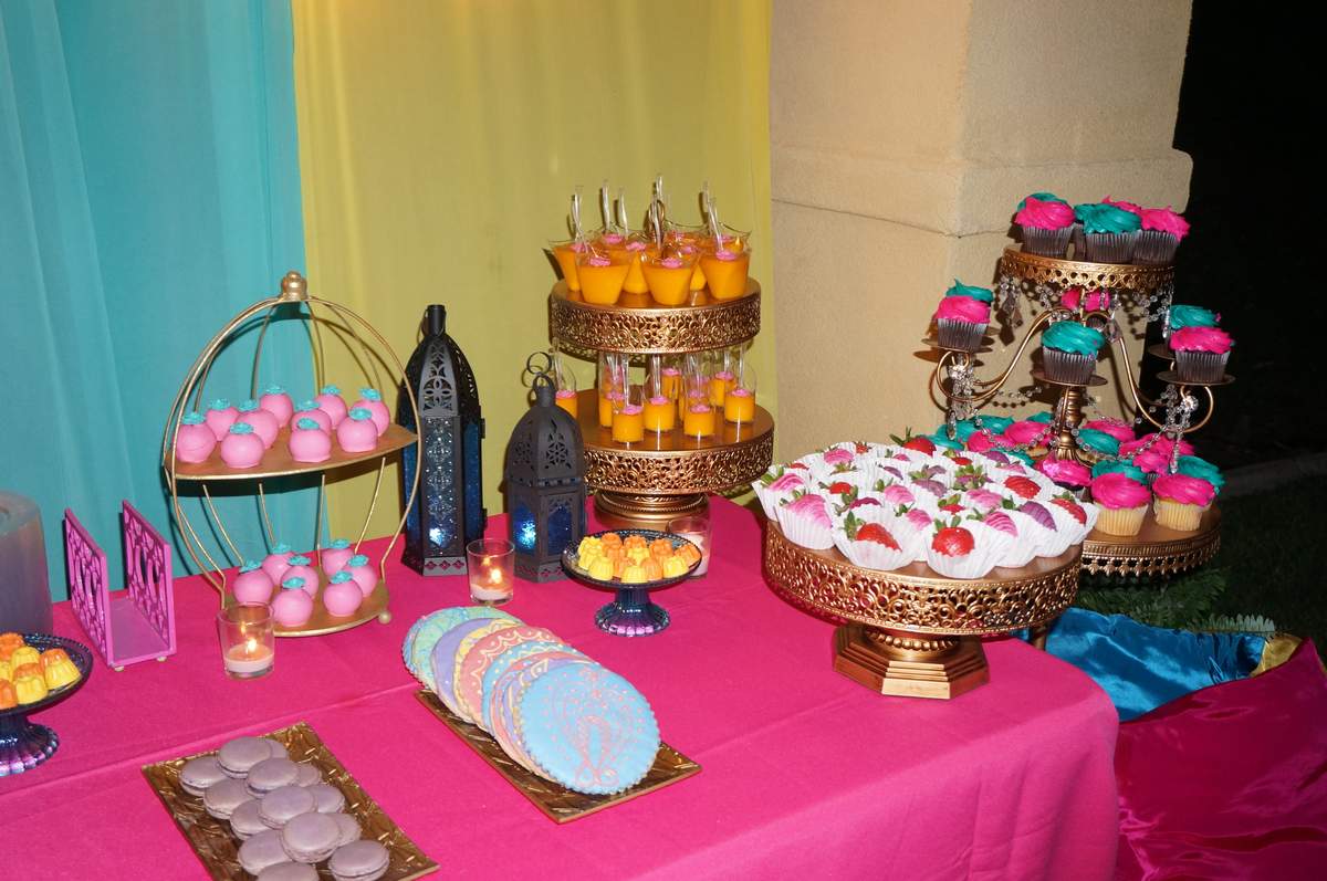 Henna Henna Party Party Ideas | Photo 10 of 13 | Catch My Party