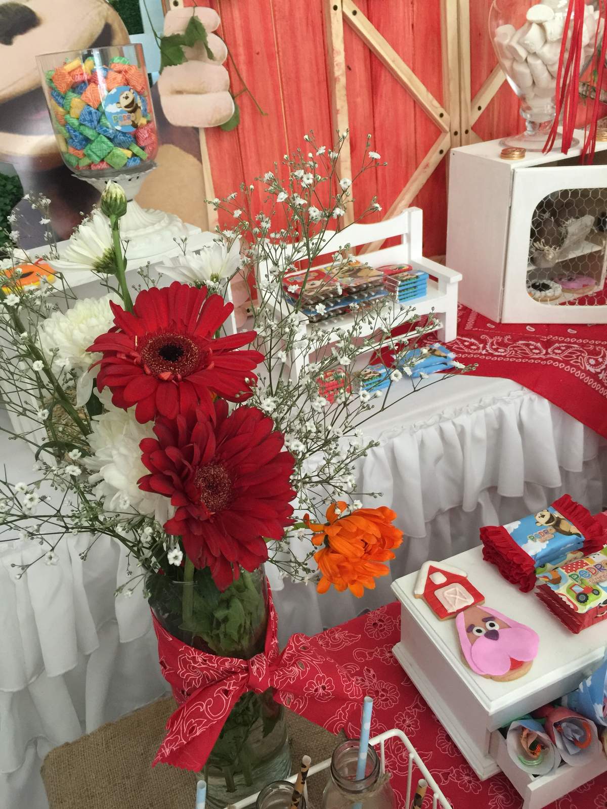 Bubba and friends at the farm Birthday Party Ideas | Photo 1 of 13 ...