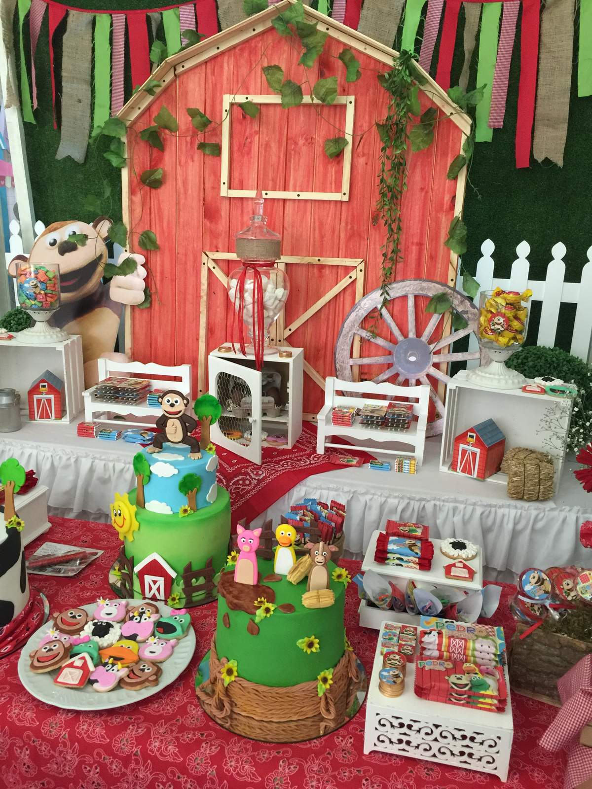 Bubba and friends at the farm Birthday Party Ideas | Photo 1 of 13 ...
