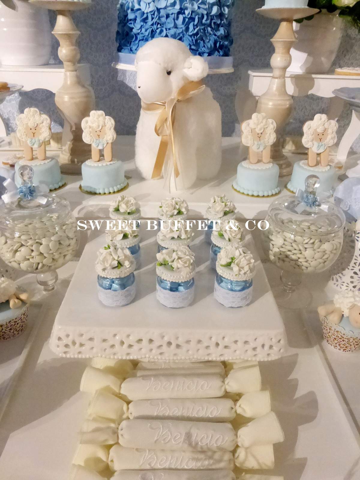 BABY LAMBS Birthday Party Ideas | Photo 1 of 20 | Catch My Party