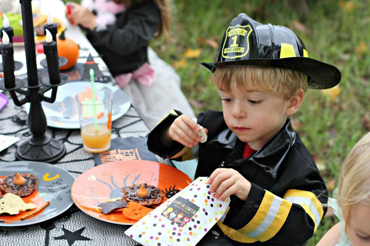 Halloween Costume Kids Party Halloween Party Ideas | Photo 1 of 40 ...