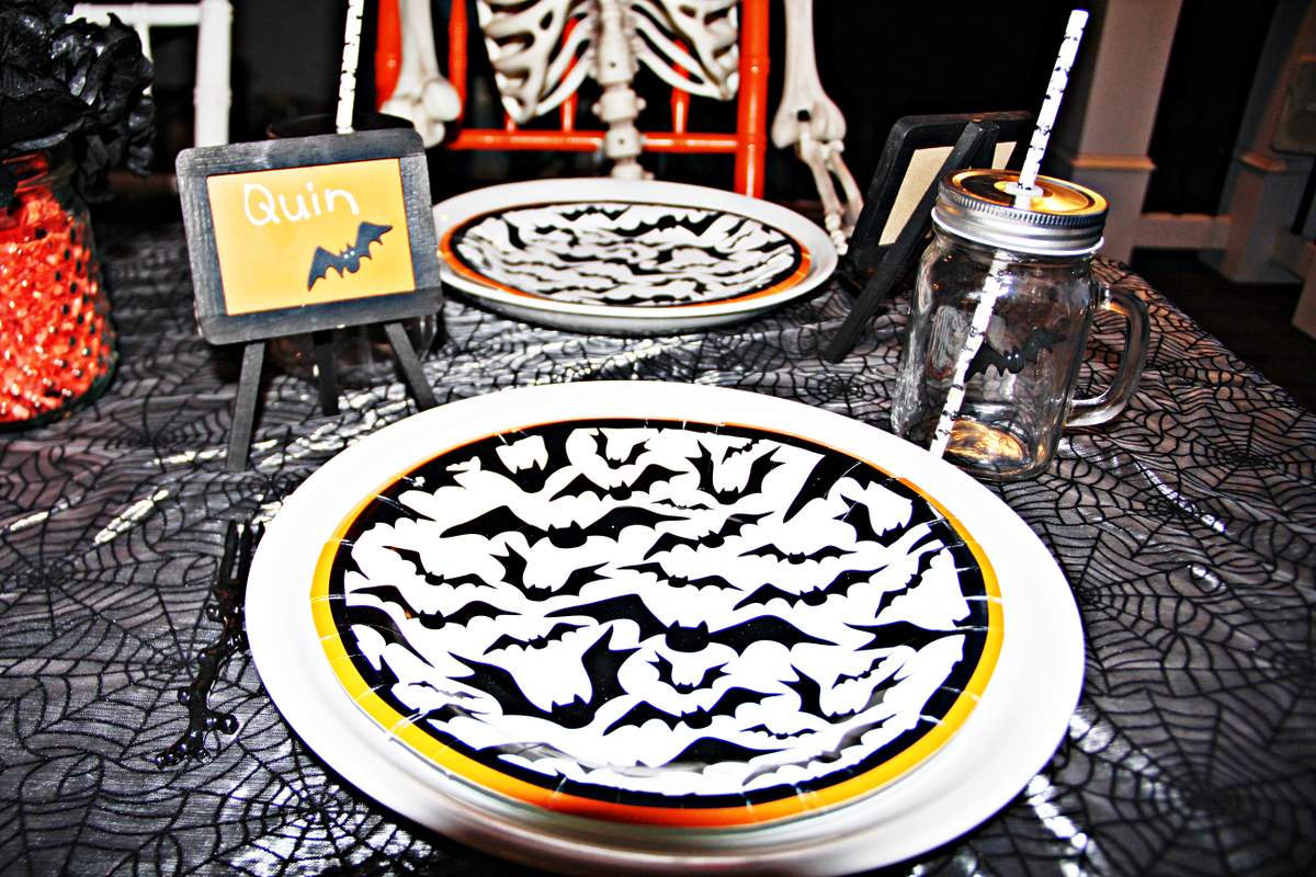 Bats Halloween Party Ideas | Photo 4 of 19 | Catch My Party