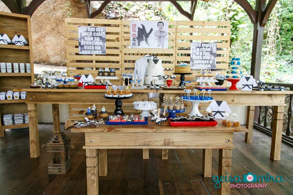 Jiu-Jitsu Party - IAN #13 Birthday Party Ideas | Photo 19 of 40 | Catch ...