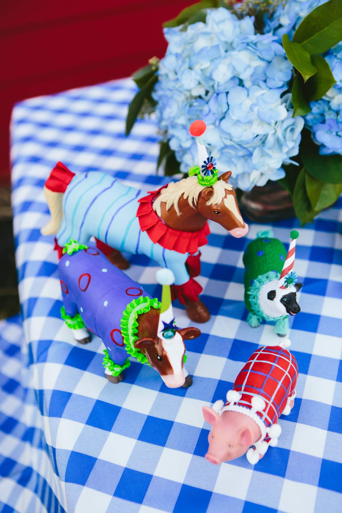 Barnyard Birthday Party Ideas | Photo 8 of 55 | Catch My Party