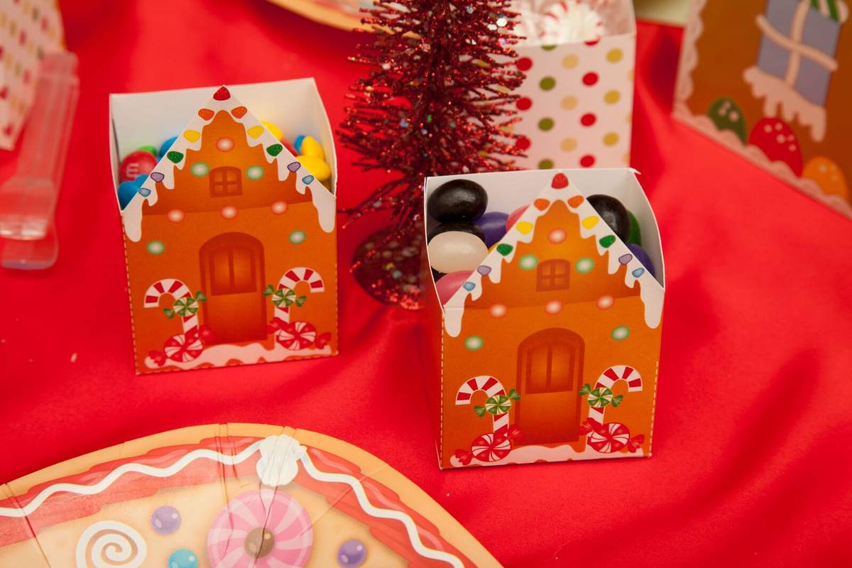 Holiday - Gingerbread house - Hot Cocoa Bar Christmas/Holiday Party ...
