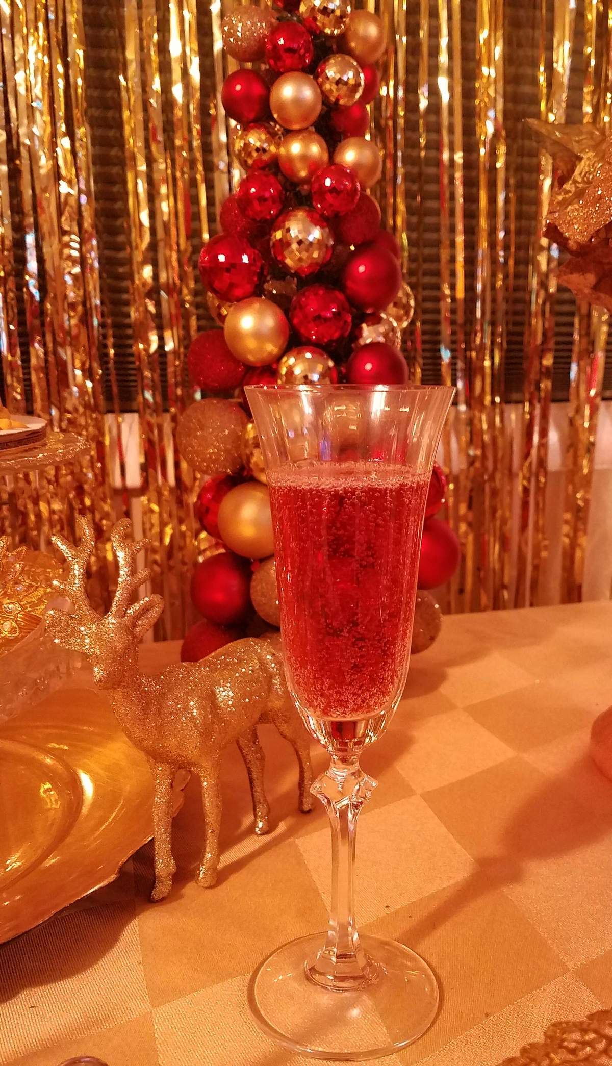Red and gold Birthday Party Ideas | Photo 2 of 48 | Catch My Party