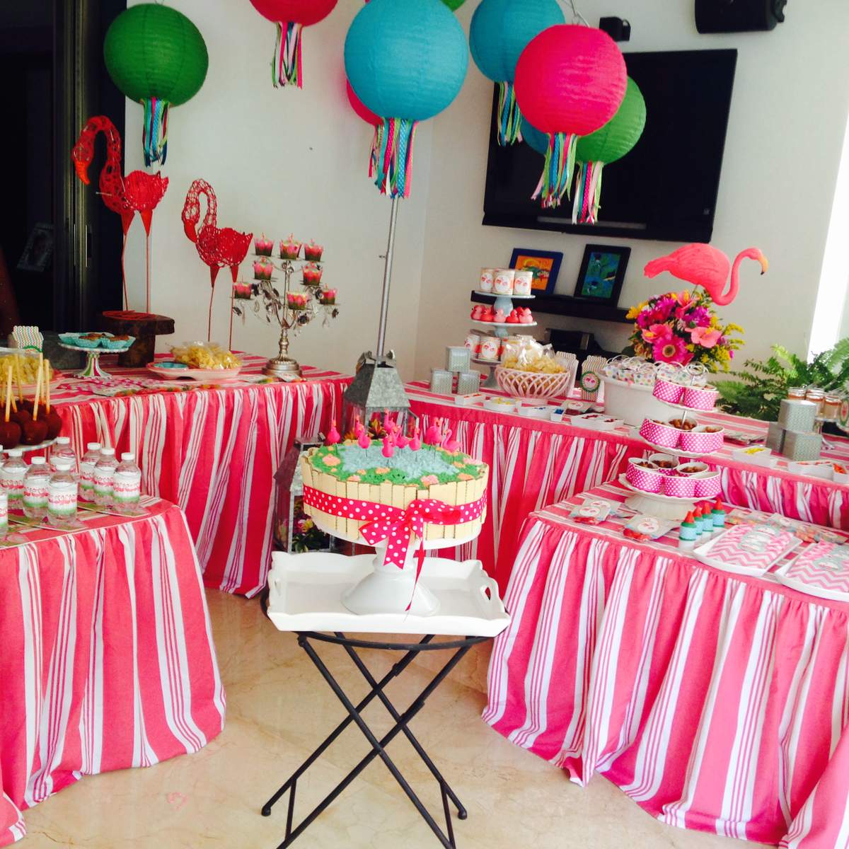 FLAMINGO PARTY / Birthday "Splash Flamingo Party" | Catch My Party