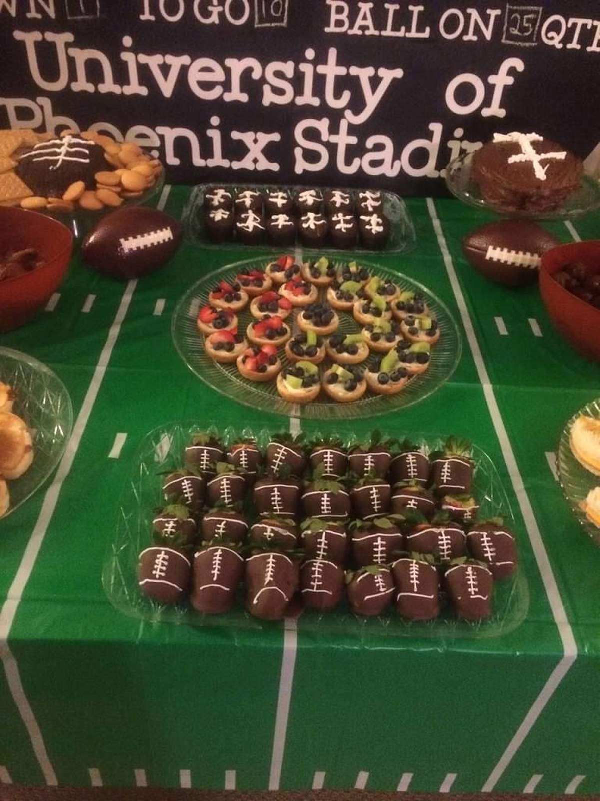 Super Bowl Patriots vs. Seahawks Super Bowl Party Party Ideas | Photo 1 ...