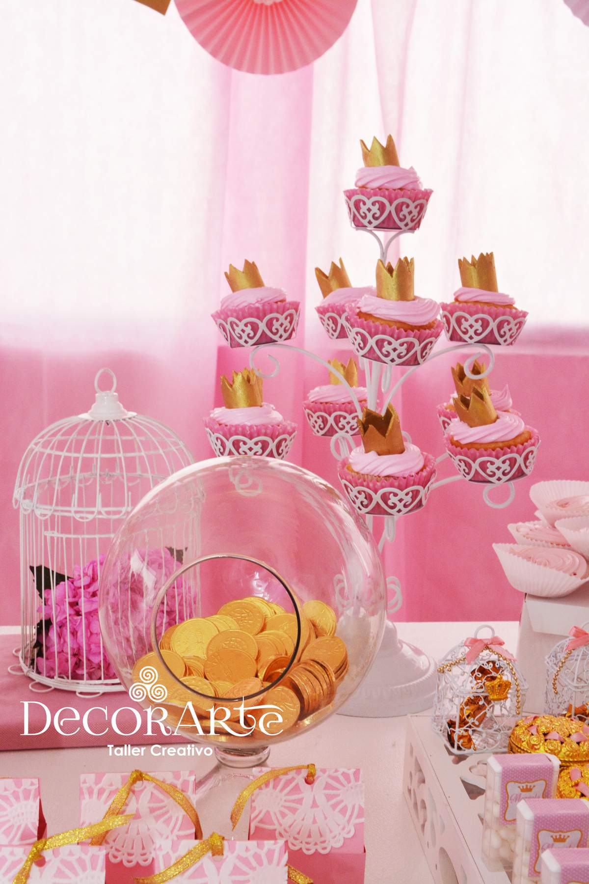 Royal princess Birthday Party Ideas | Photo 4 of 11 | Catch My Party