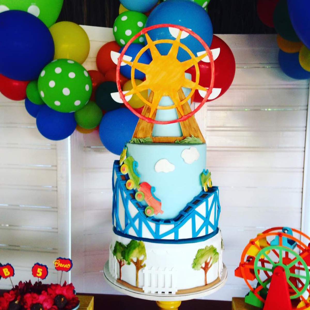 Carnivale / Rio Birthday Party Ideas | Photo 2 of 19 | Catch My Party