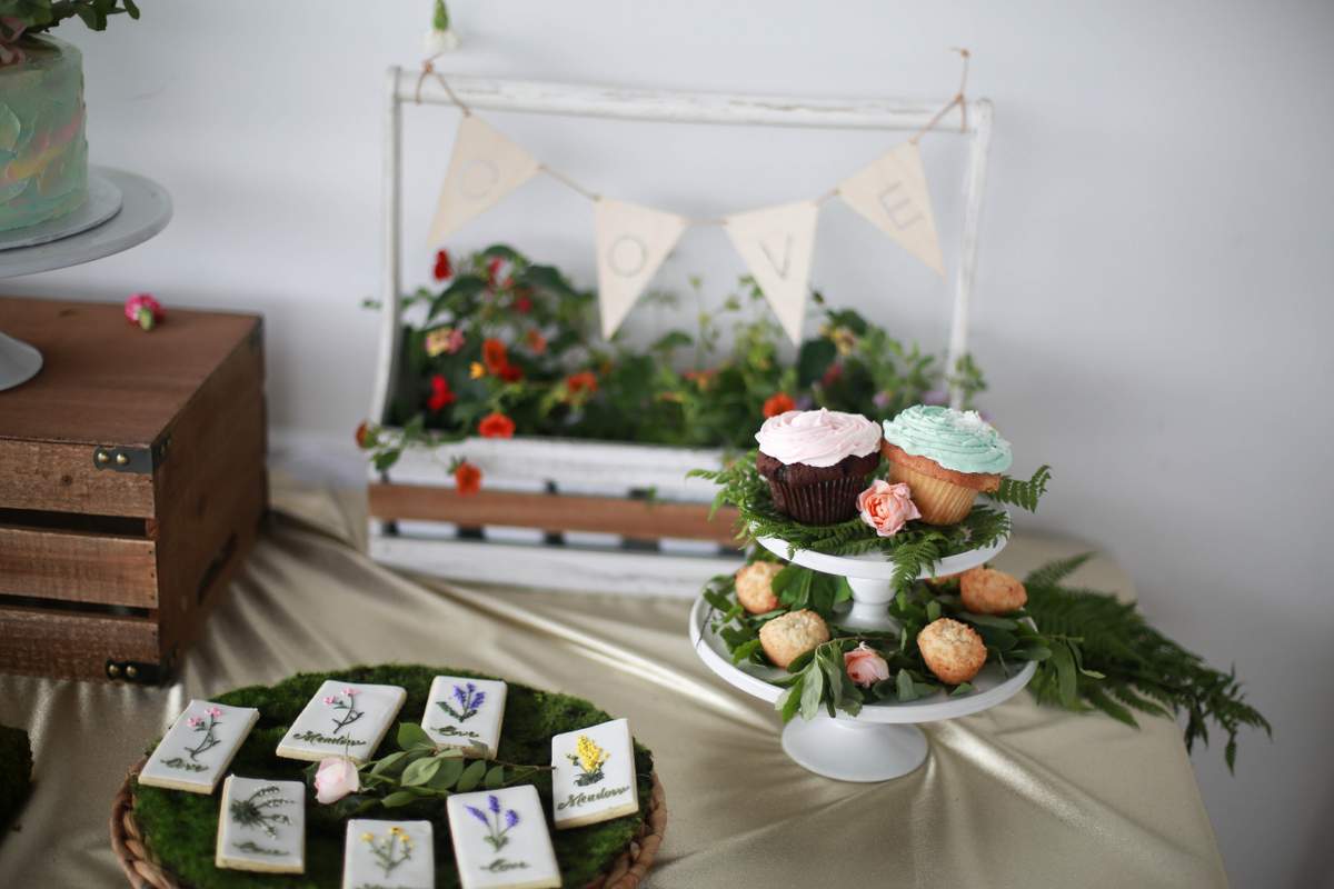 wildflowers Birthday Party Ideas | Photo 1 of 20 | Catch My Party