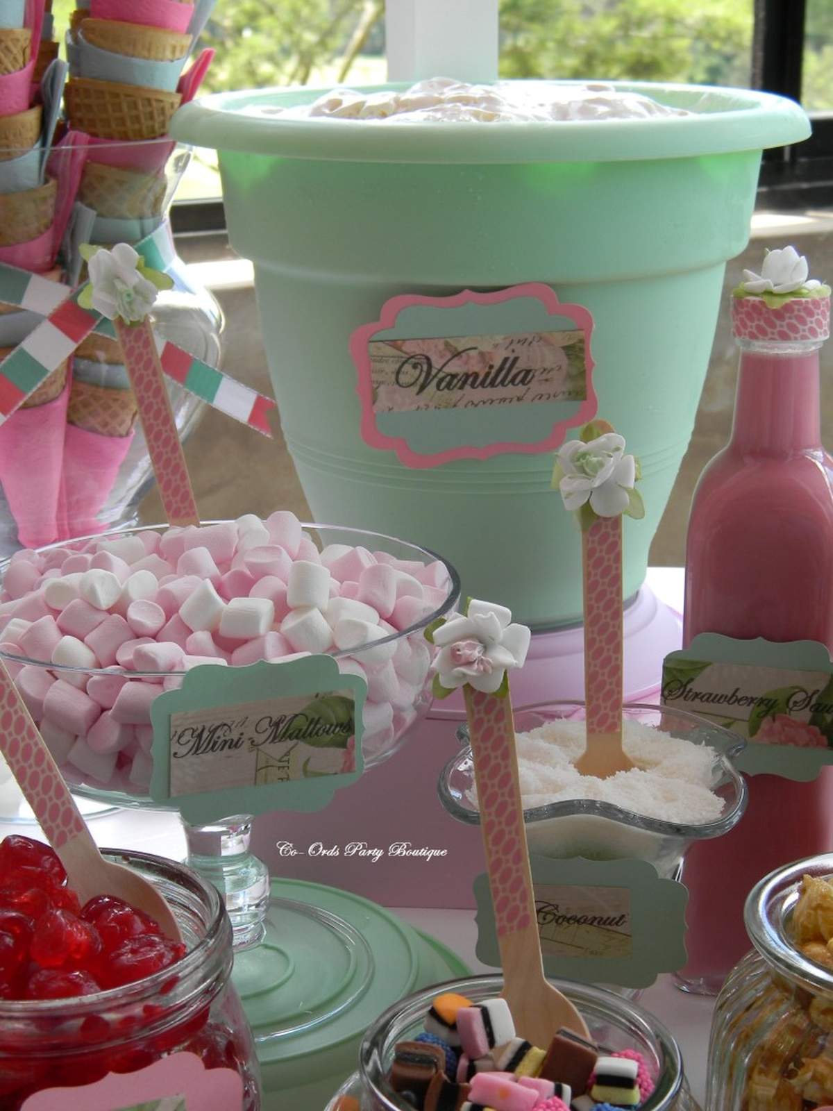 Ice-Cream Bar Wedding Party Ideas | Photo 1 of 10 | Catch My Party