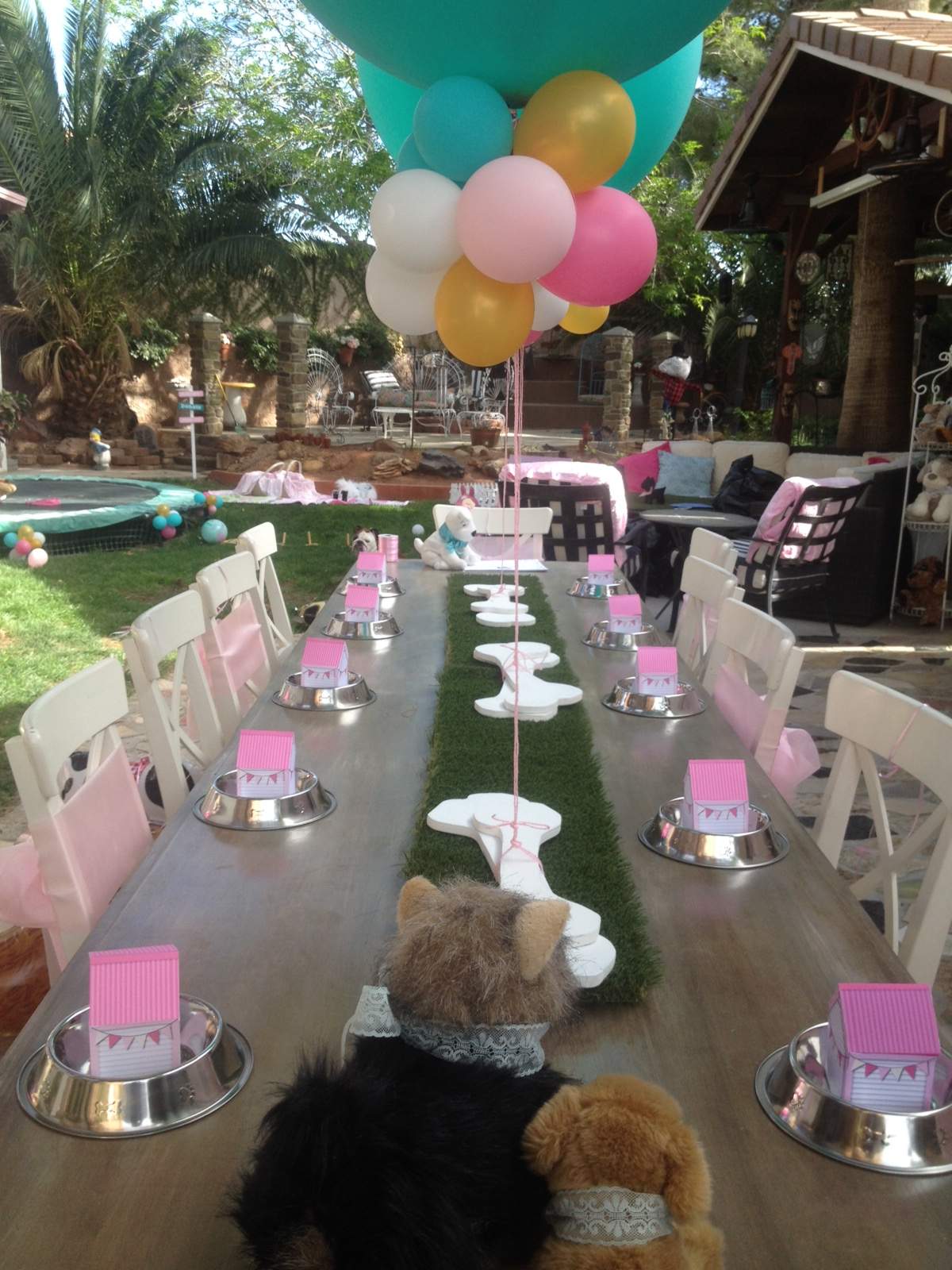 Dogs / Puppies Birthday Party Ideas | Photo 17 of 20 | Catch My Party