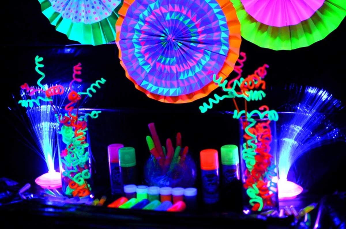 Neon / Glow in the Dark / Birthday "GLOW party" | Catch My Party