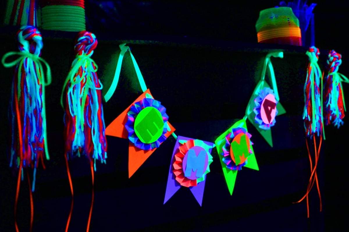 Neon / Glow in the Dark Birthday Party Ideas | Photo 1 of 10 | Catch My ...