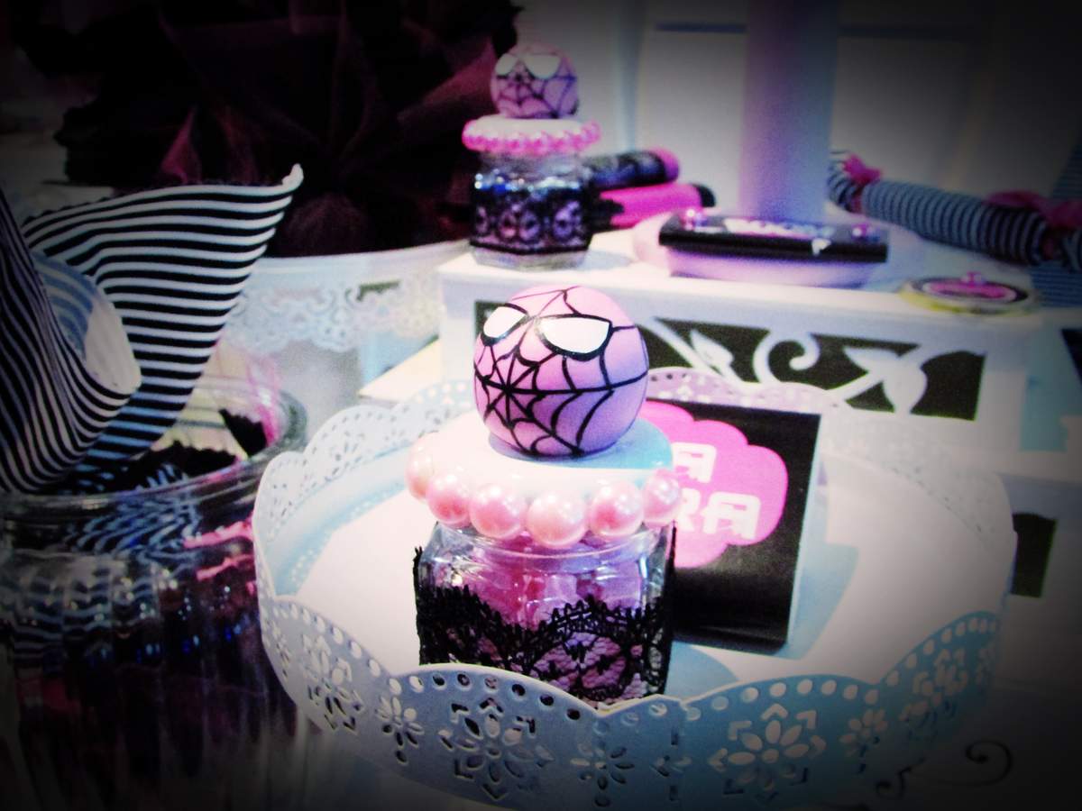 Spider Girl Birthday Party Ideas | Photo 3 of 34 | Catch My Party