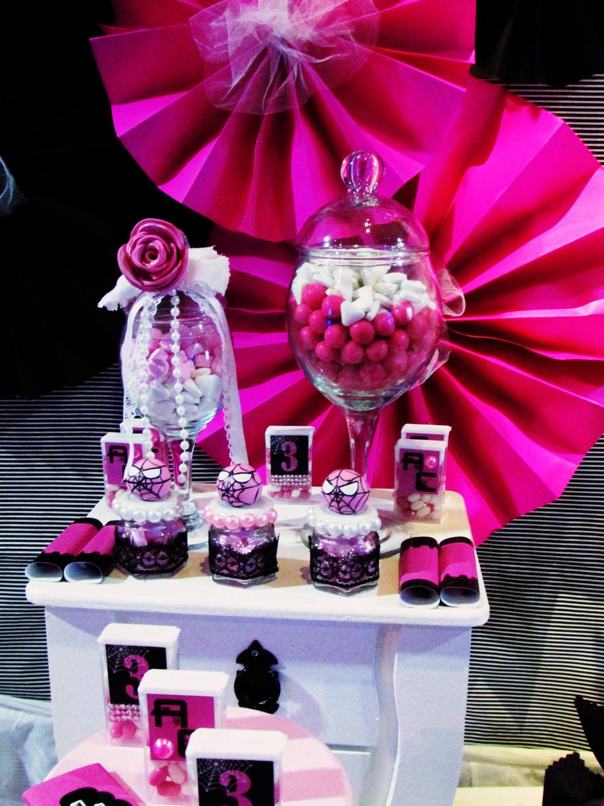 Spider Girl Birthday Party Ideas | Photo 23 of 34 | Catch My Party