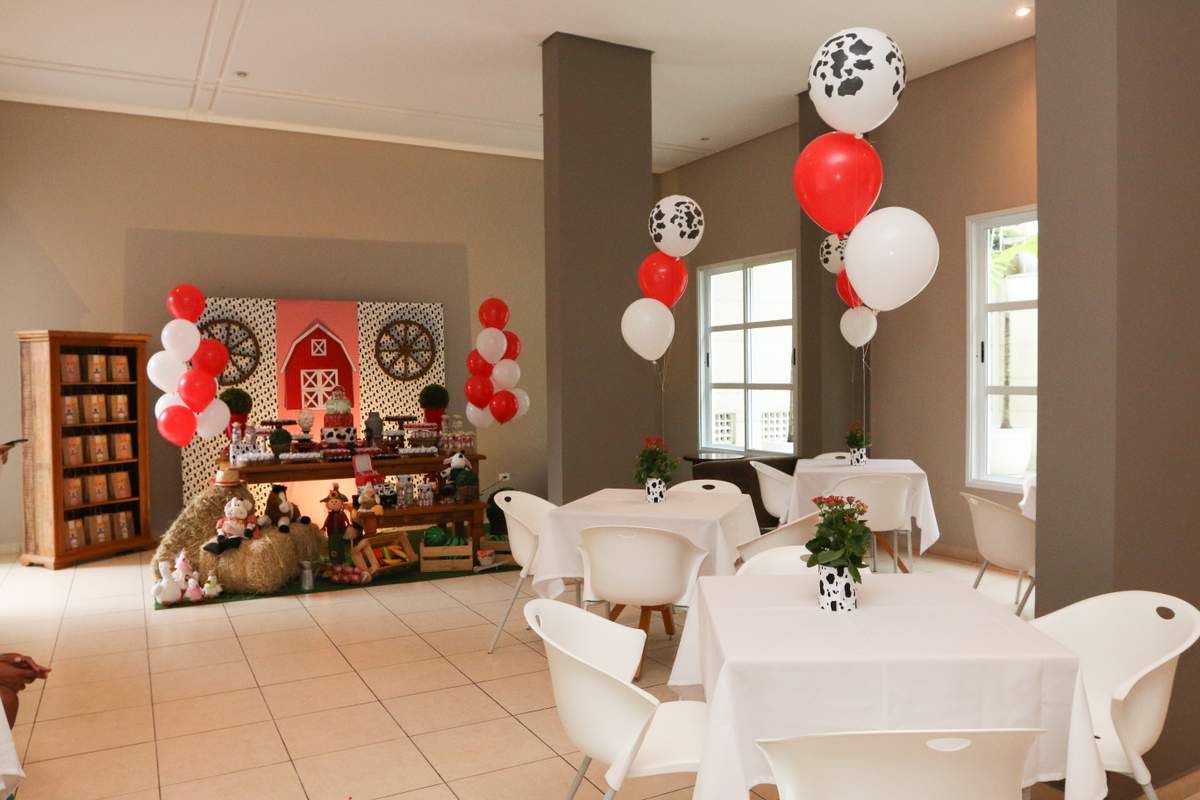 Farm Birthday Party Ideas | Photo 1 of 44 | Catch My Party