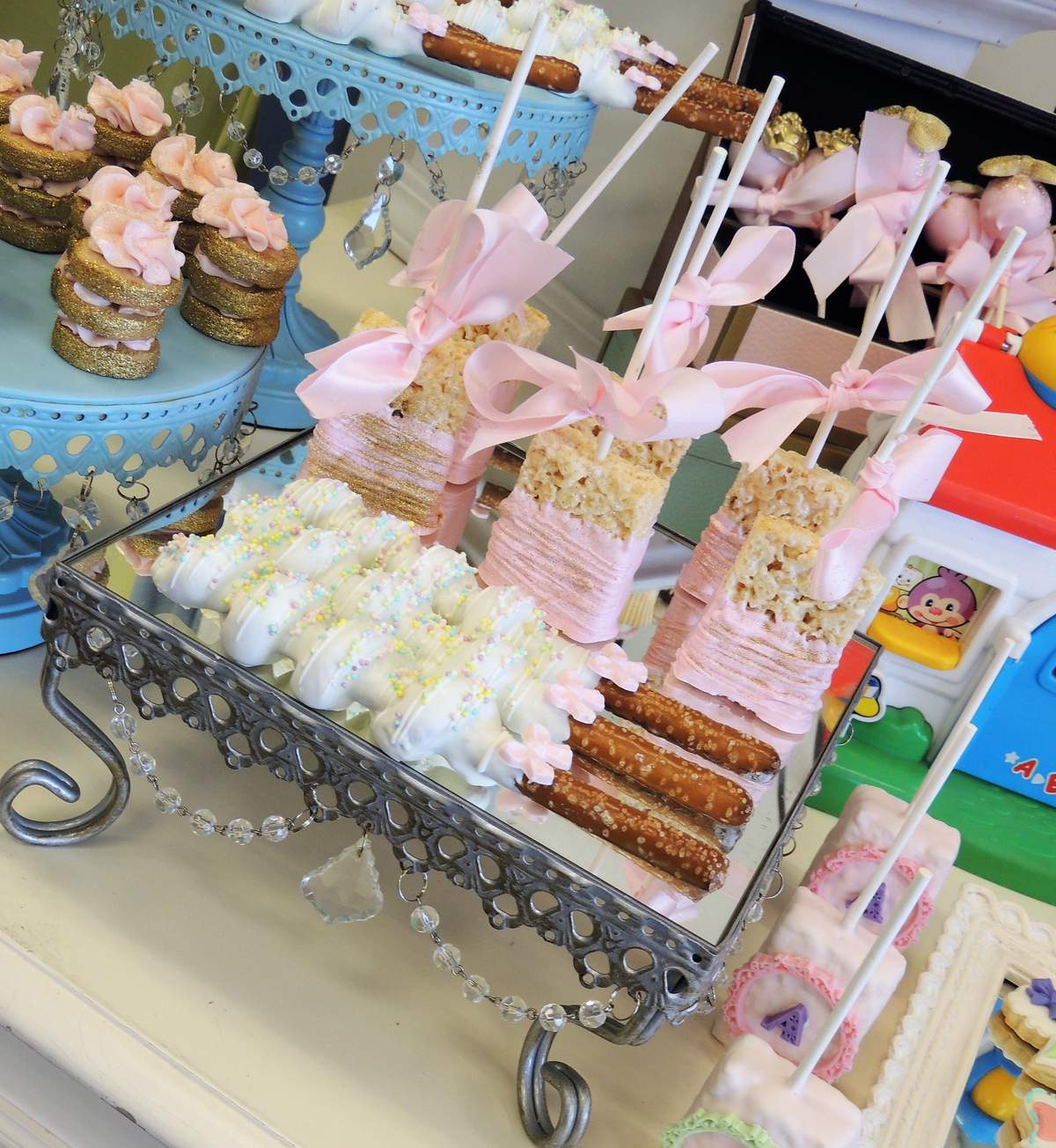 Laugh and Learn Birthday Party Ideas | Photo 10 of 16 | Catch My Party