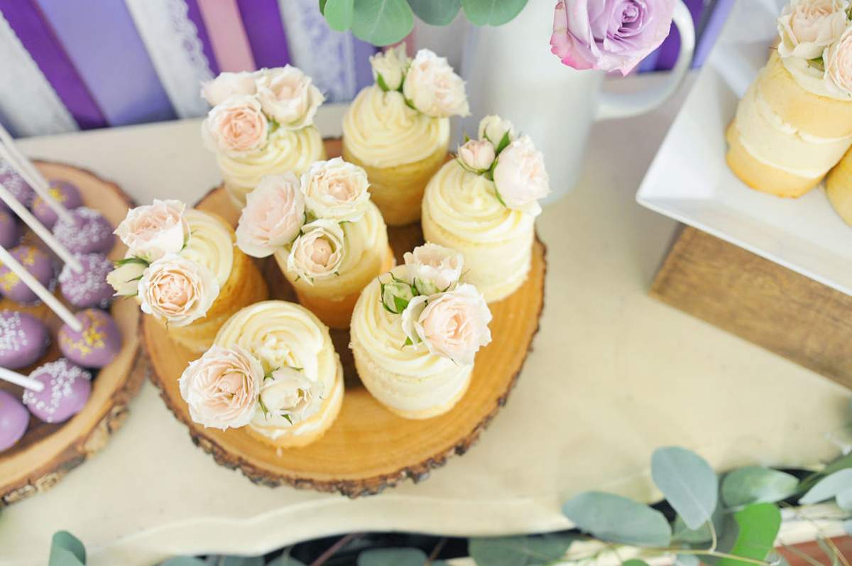 Flowers & Ribbons Birthday Party Ideas | Photo 1 of 12 | Catch My Party