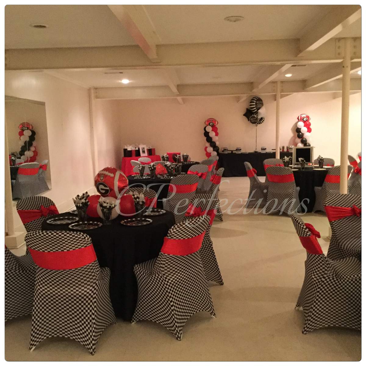 Graduation/End of School Party Ideas | Photo 2 of 5 | Catch My Party