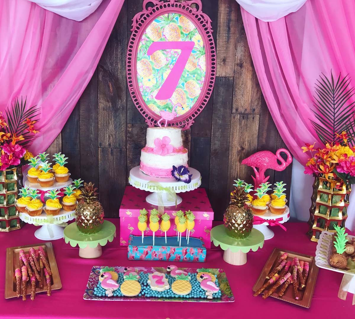 Flamingos / Birthday "Flamingle birthday party" | Catch My Party