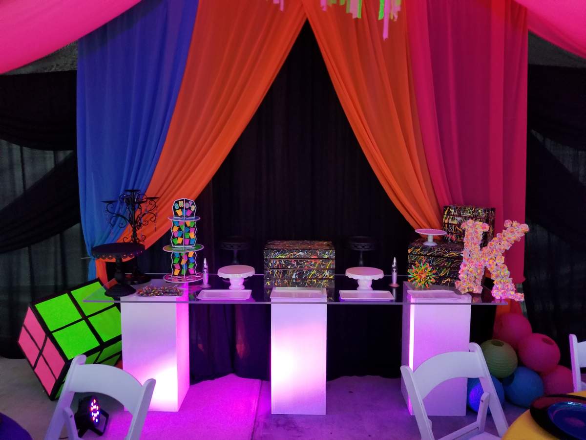 Neon / Glow in the Dark Birthday Party Ideas | Photo 18 of 18 | Catch ...