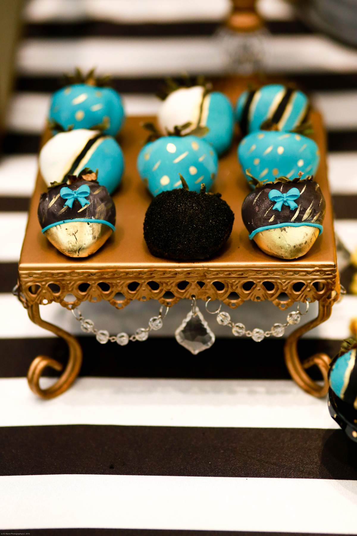 Vintage Circus Graduation/End of School Party Ideas | Photo 1 of 26 ...