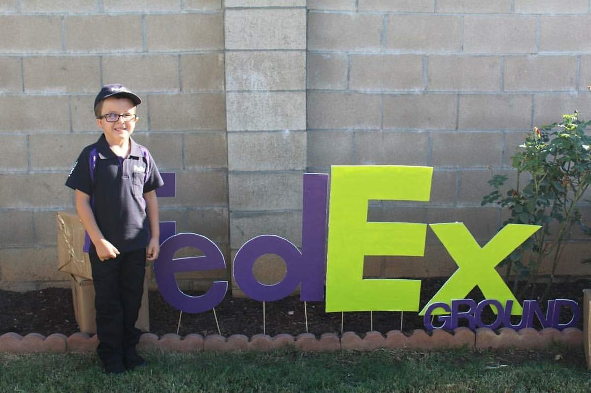 FedEx Delivery Birthday Party Ideas | Photo 6 of 12 | Catch My Party
