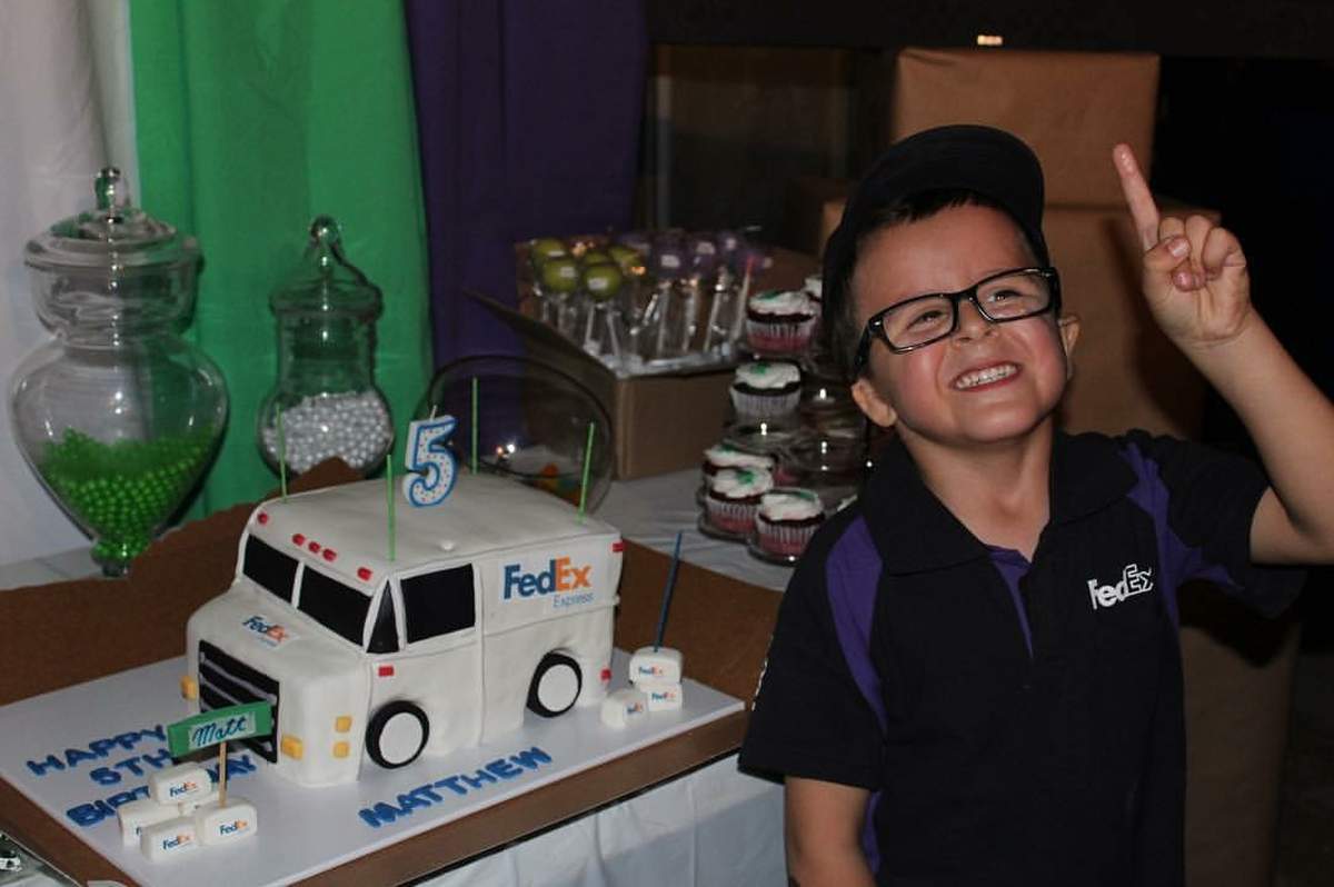 FedEx Delivery Birthday Party Ideas | Photo 6 of 12 | Catch My Party
