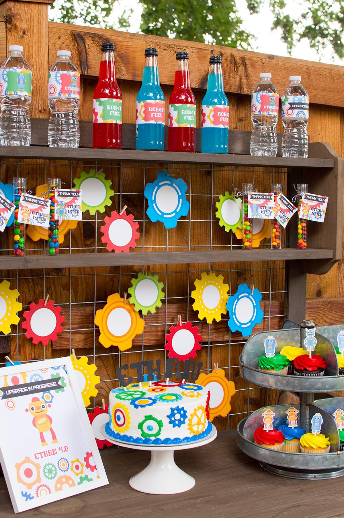 Robots Birthday Party Ideas | Photo 1 of 34 | Catch My Party