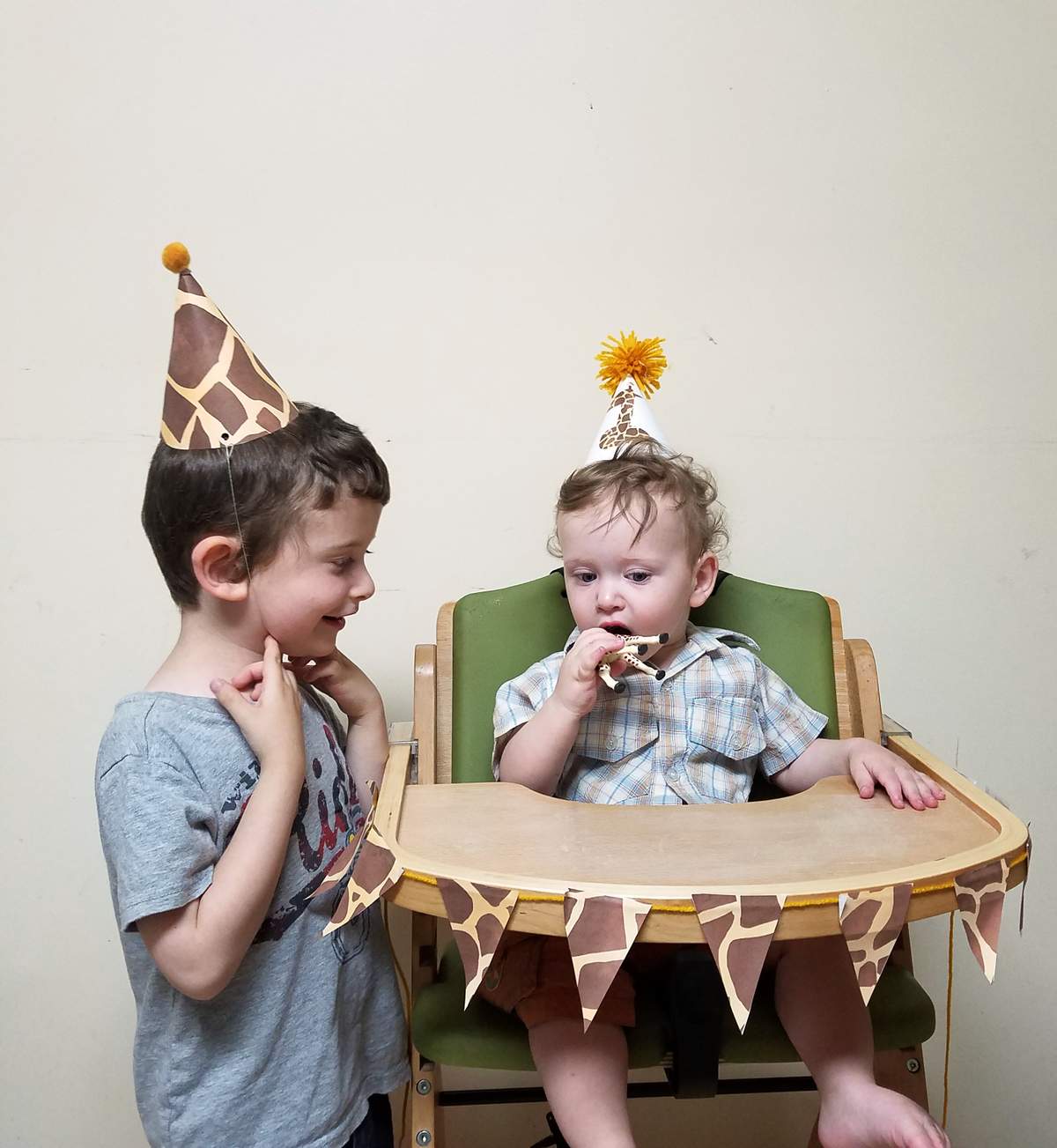 One Giraffe Birthday Party Ideas | Photo 9 of 9 | Catch My Party