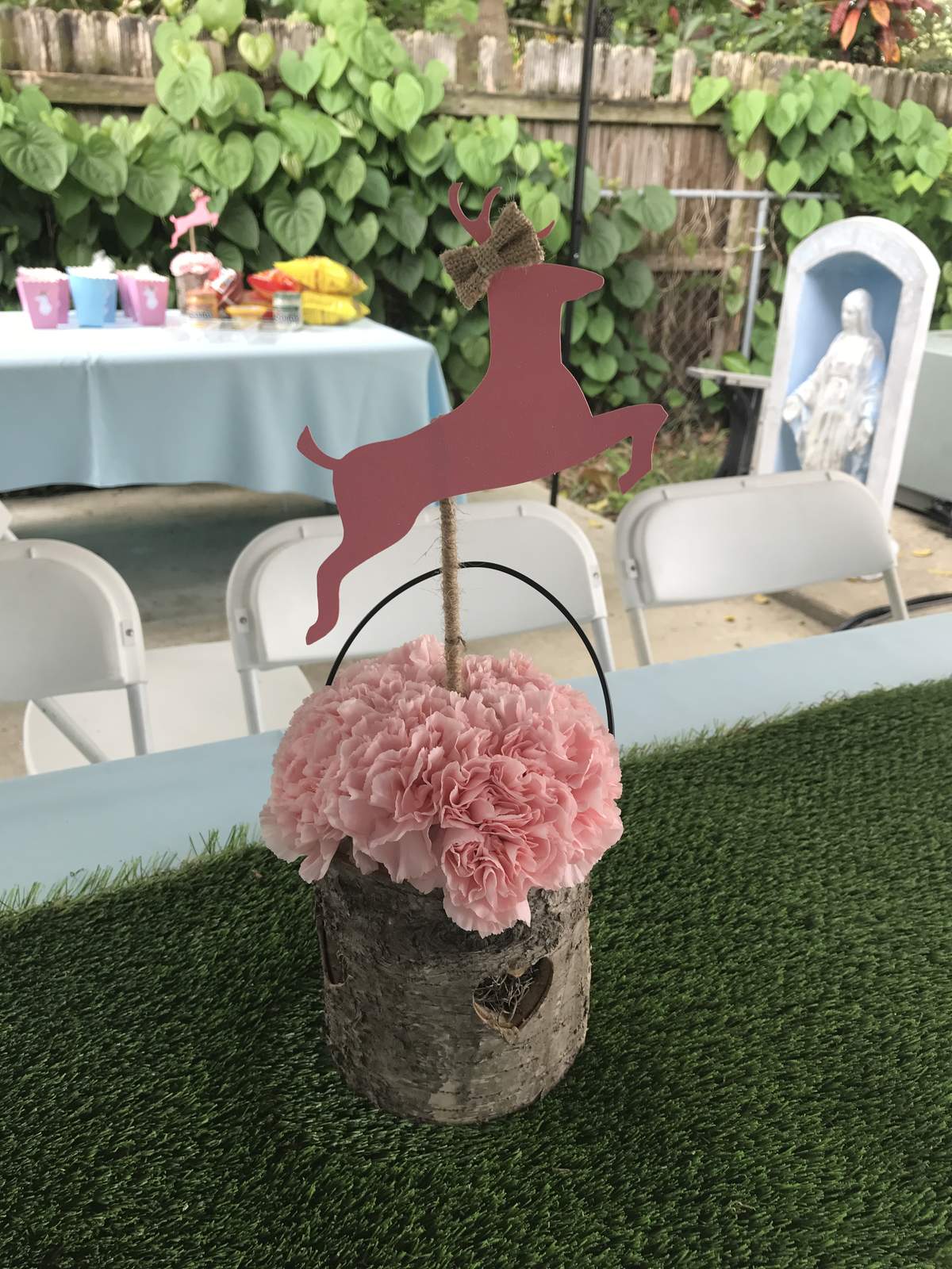 Buck or Doe Gender Reveal Party Ideas | Photo 4 of 9 | Catch My Party