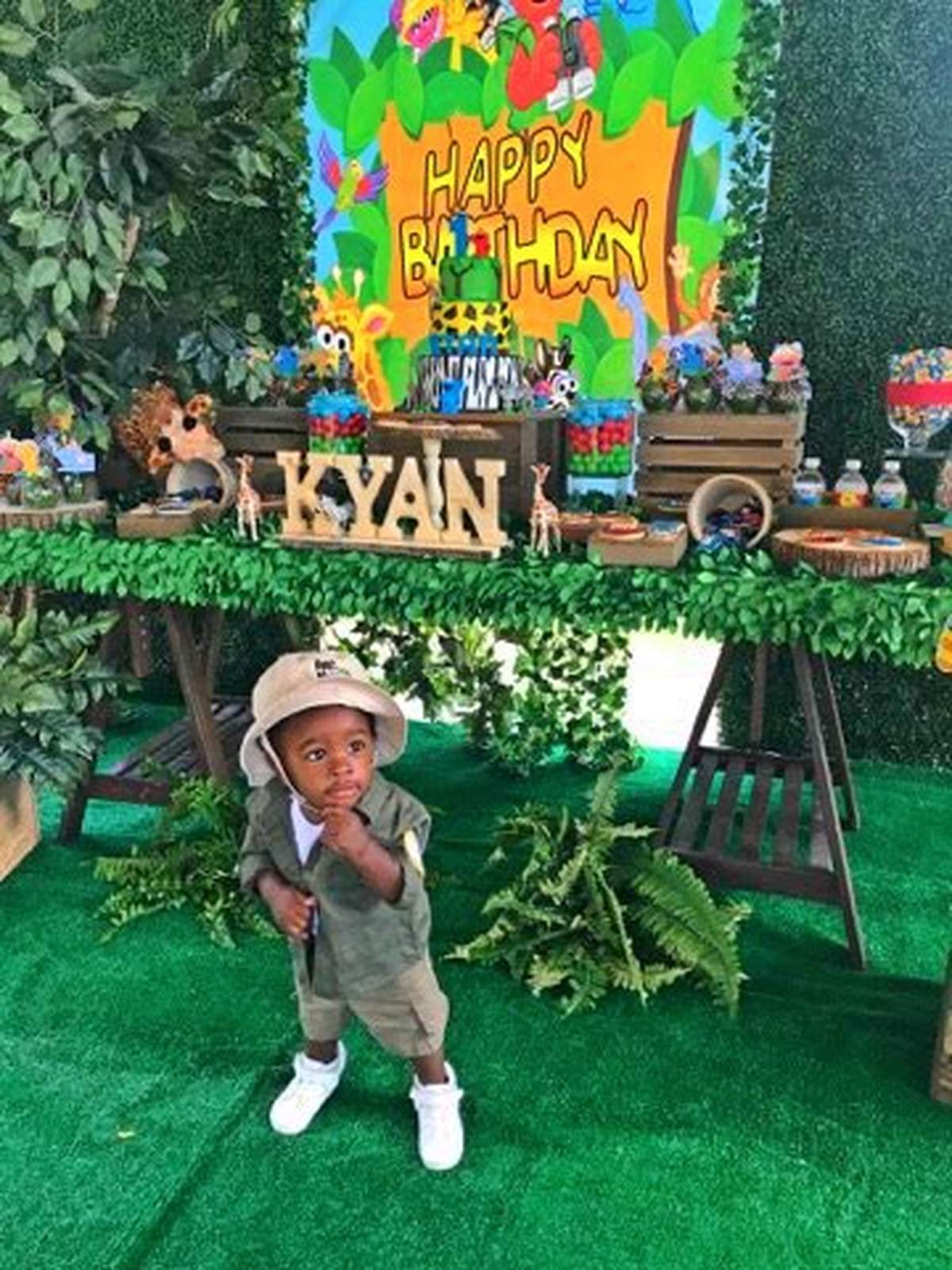 Elmo/Sesame Street Safari Birthday Party Ideas | Photo 9 of 24 | Catch ...