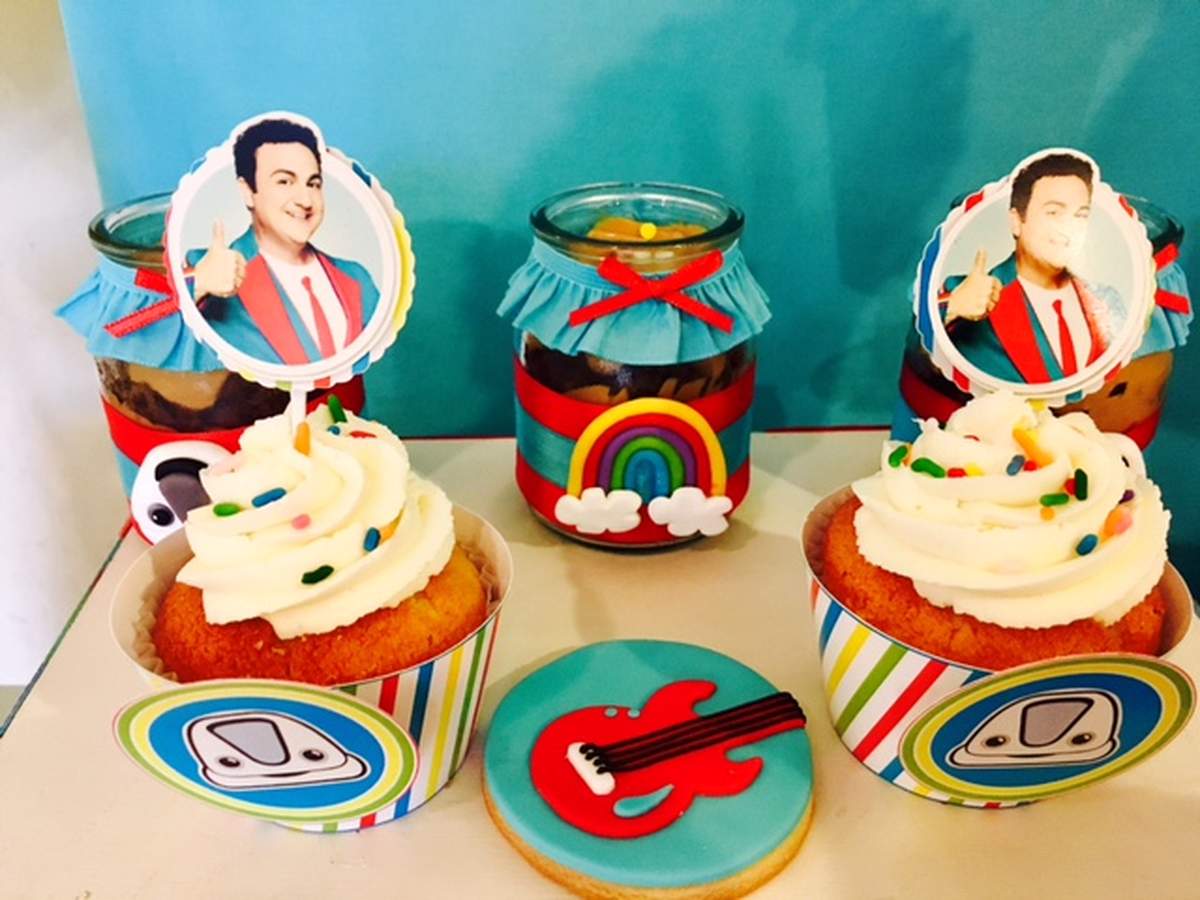 Junior Express - Topa y los Rulos Birthday Party Ideas | Photo 1 of 15 ...