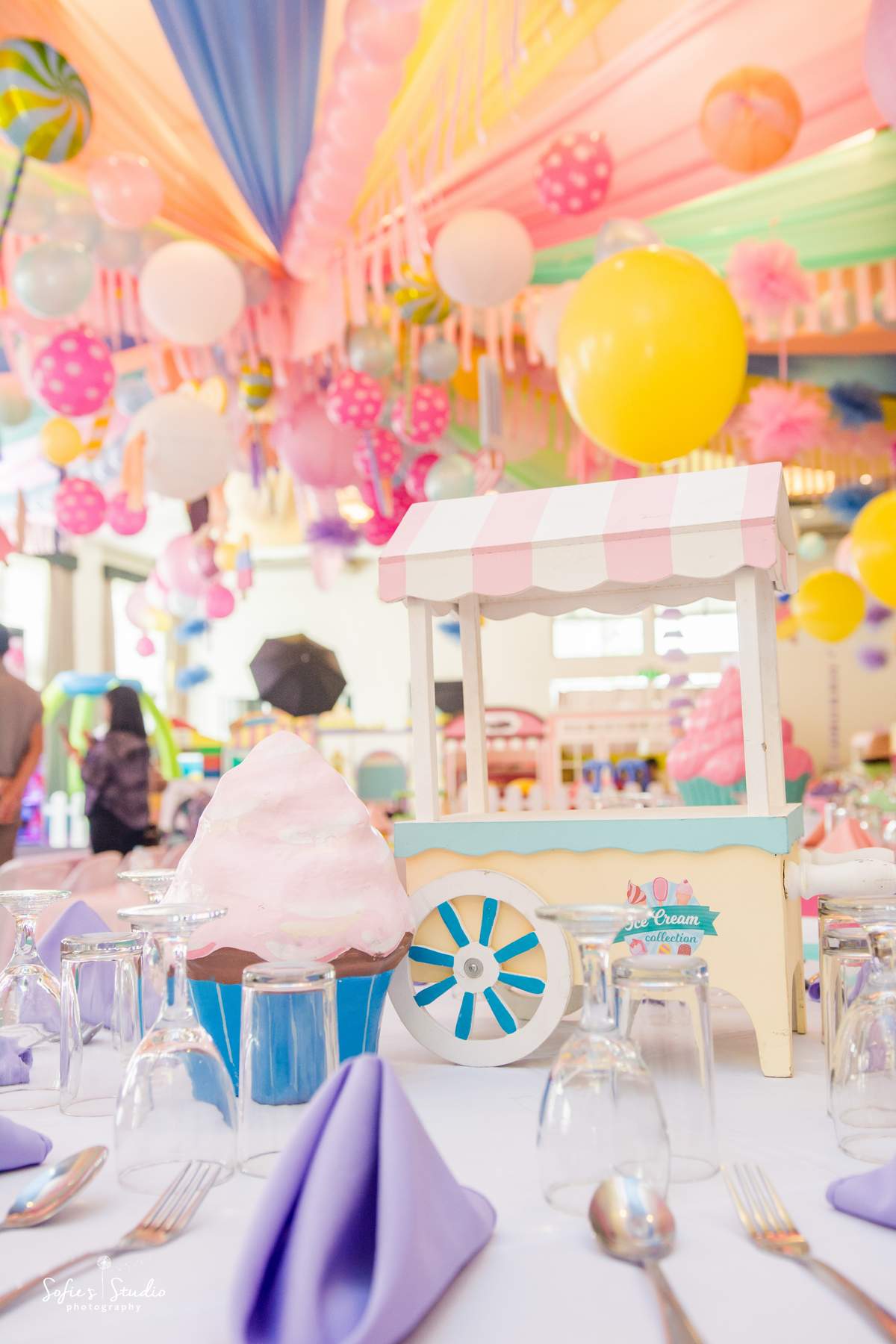 Candies, Sweets, Cupcakes Birthday Party Ideas | Photo 27 of 50 | Catch ...