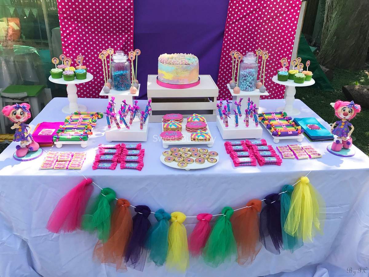 Marti cumple 6 Birthday Party Ideas | Photo 6 of 18 | Catch My Party