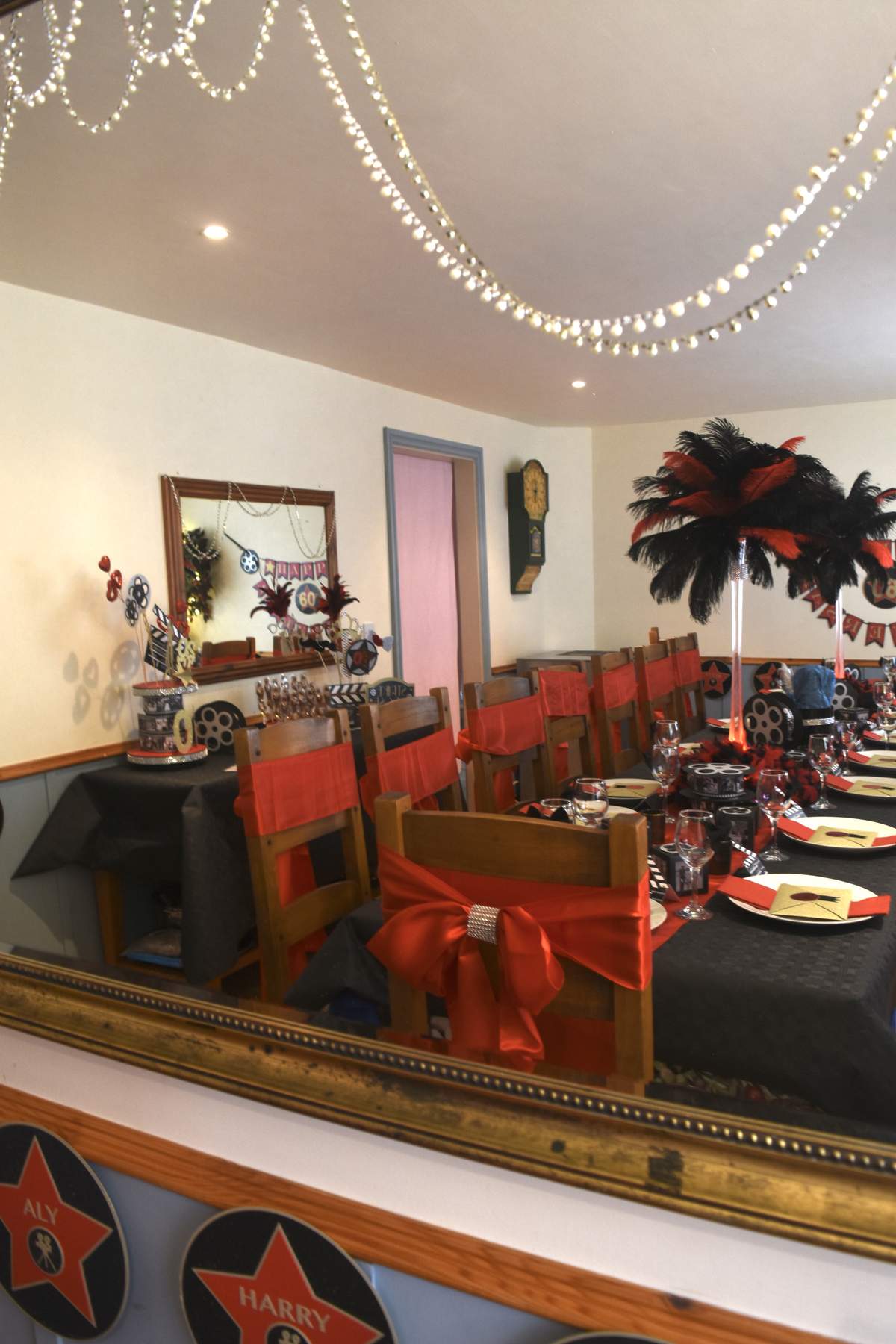 A Night on the Red Carpet Dinner Party Party Ideas | Photo 8 of 15 ...