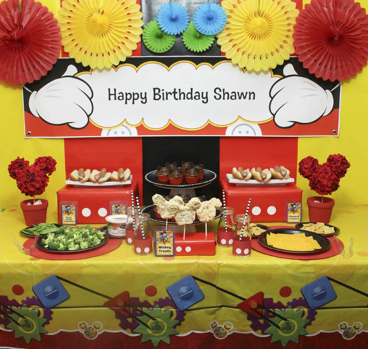 Mickey Mouse Birthday Party Ideas | Photo 23 of 59 | Catch My Party