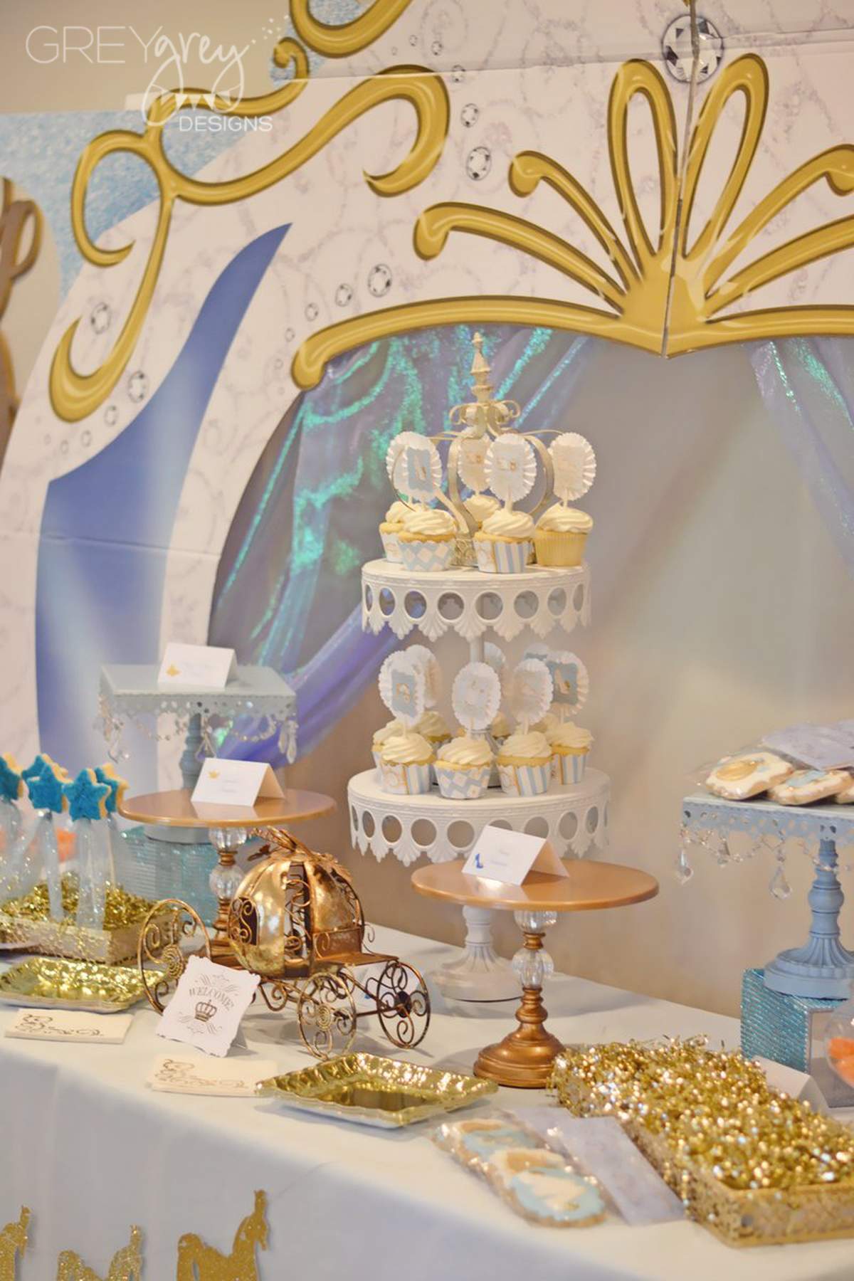 Cinderella Birthday Party Ideas | Photo 1 of 52 | Catch My Party