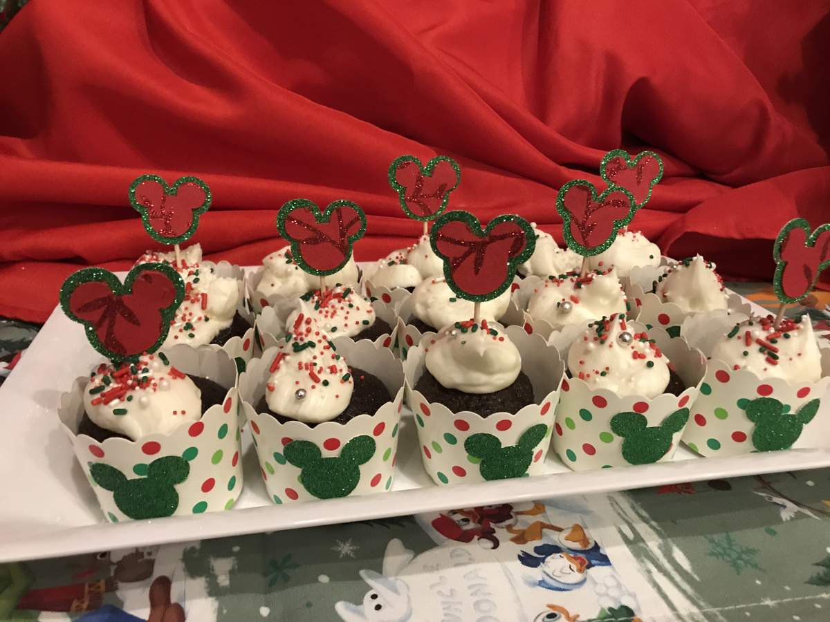 Disney Christmas Christmas/Holiday Party Ideas | Photo 1 of 39 | Catch ...